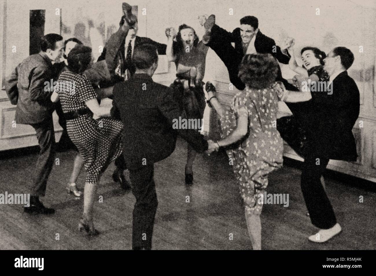 Swing Youth dancing to the song "Big Apple" in Berlin. Museum: PRIVATE ...