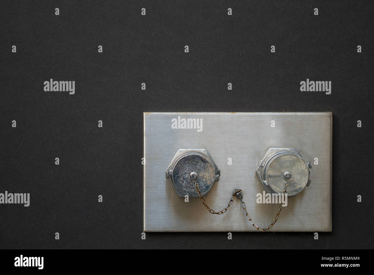 building emergency protection fire sprinkler connection water pipe plug ...