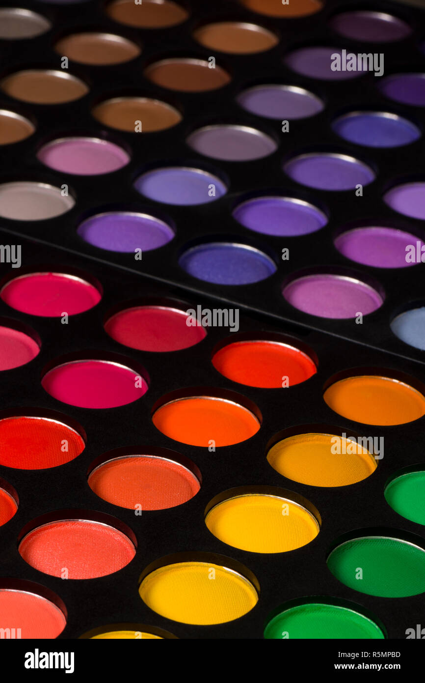 eye shadow palette Stock Photo - Alamy