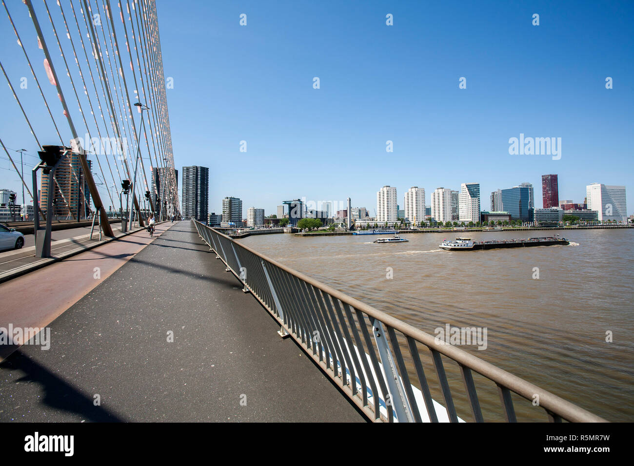 Cycle bridge rotterdam hi-res stock photography and images - Alamy