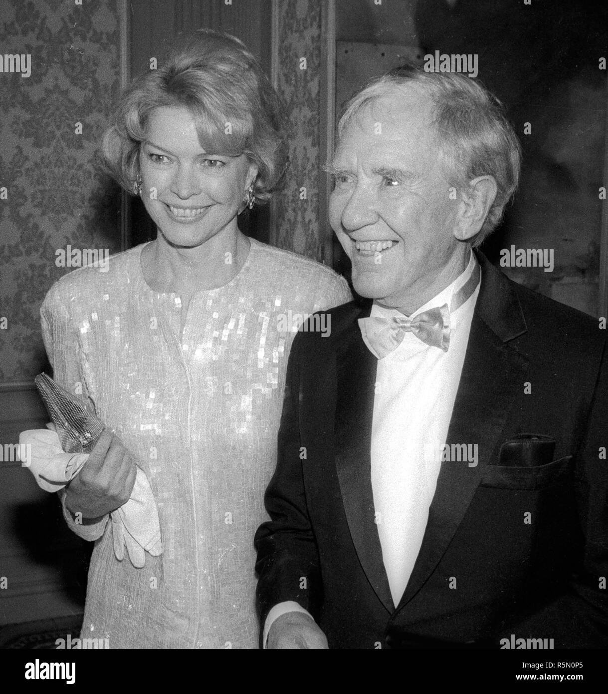 Ellen Burstyn and Burgess Meredith 1982 Photo By Adam Scull/PHOTOlink ...