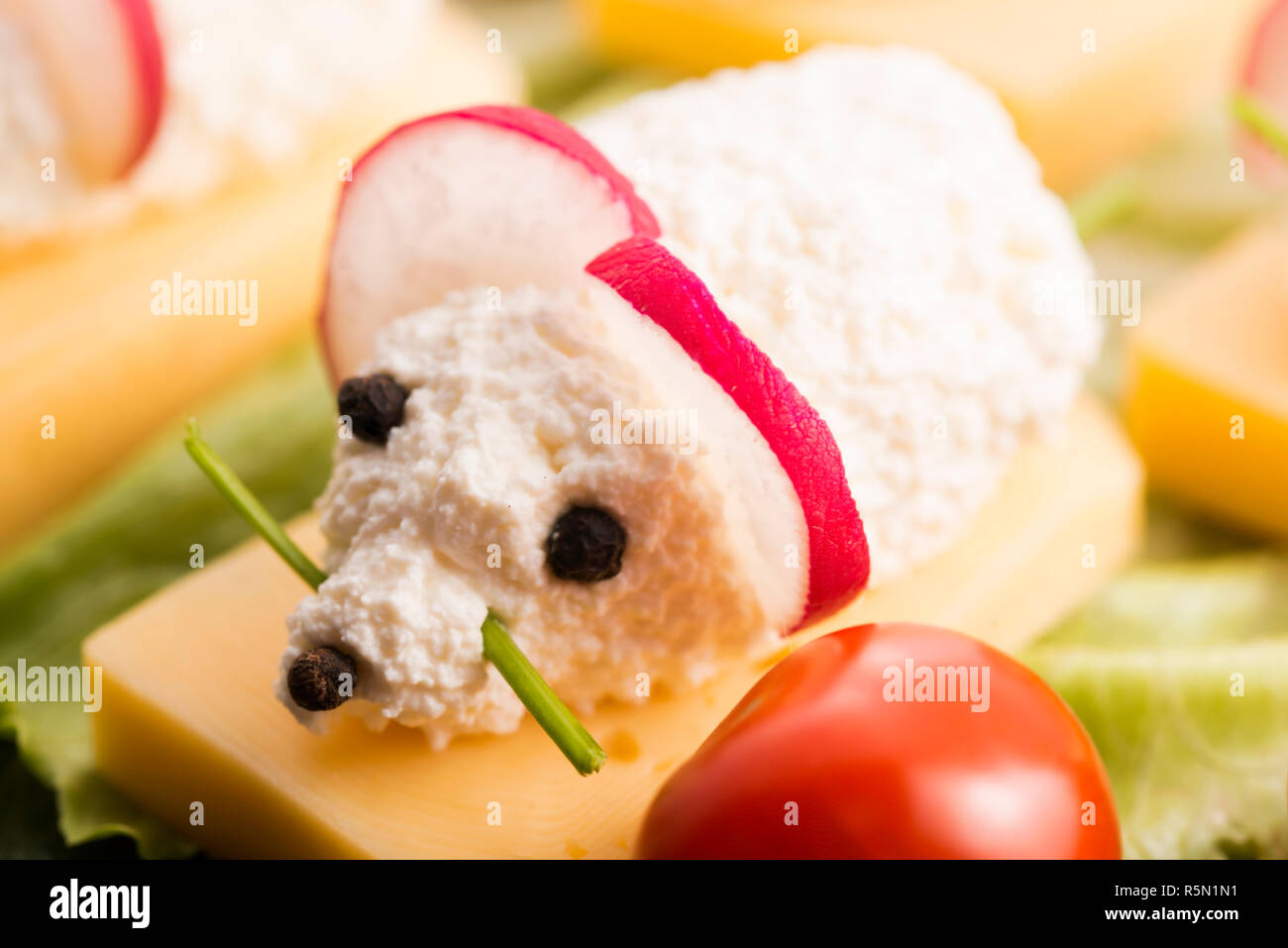 Mouse eats bread hi-res stock photography and images - Alamy
