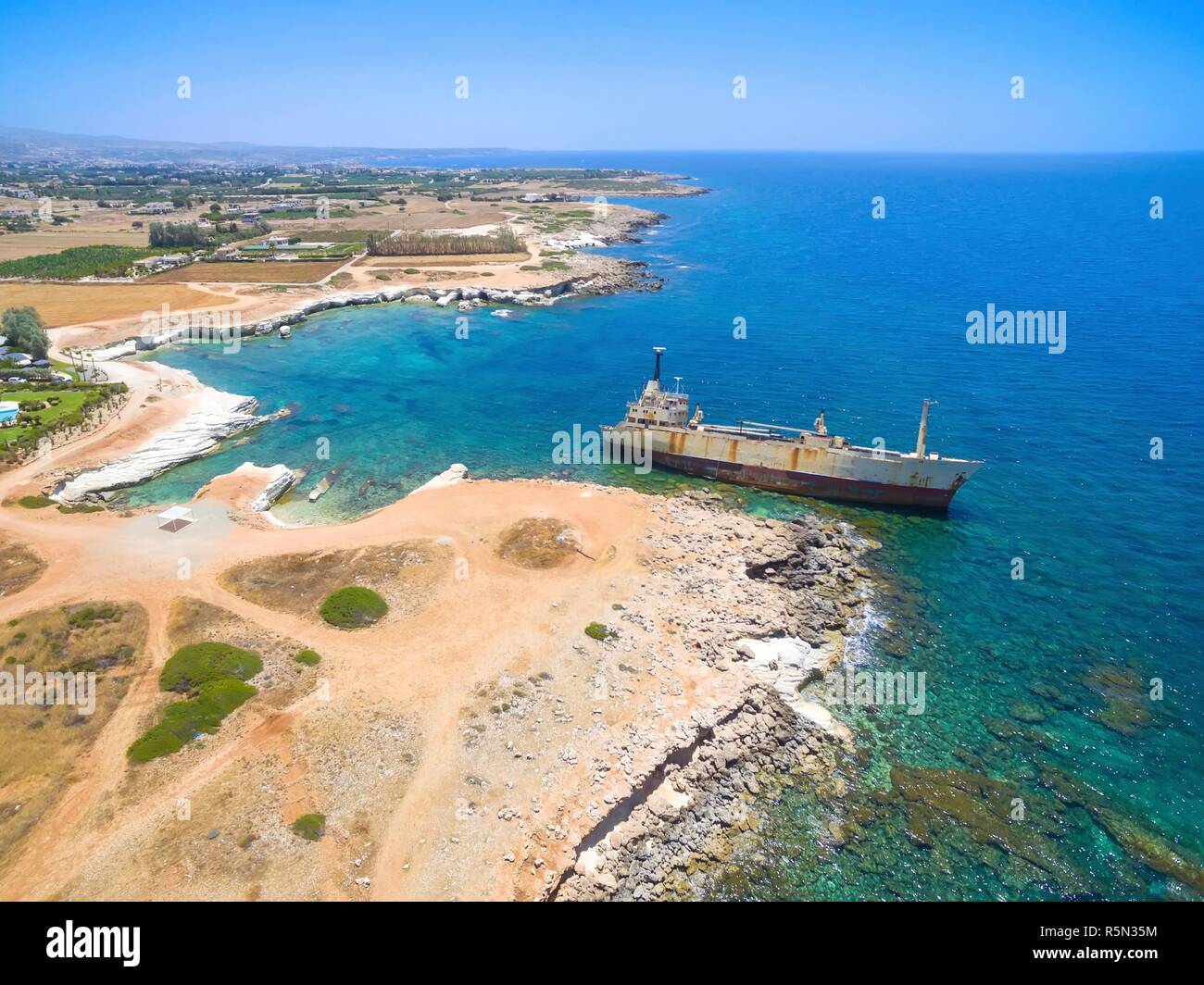 Shipwreck floating hi-res stock photography and images - Alamy