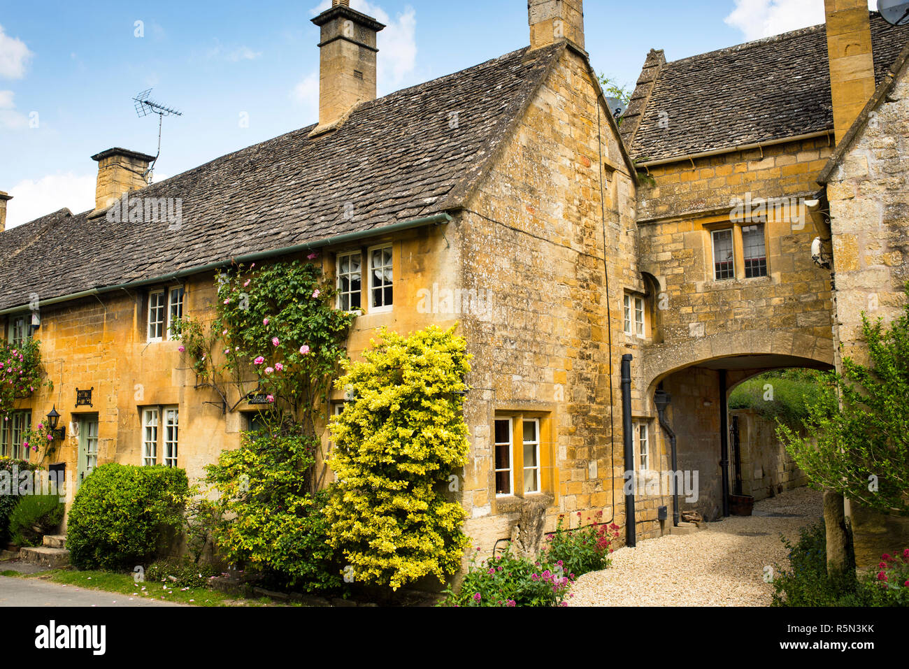 Stanton cotswold spring hi-res stock photography and images - Alamy