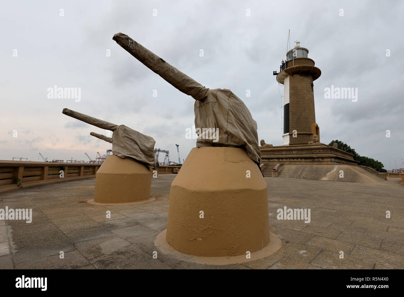 the lighthouse from the harbor in colombo in sri lanka Stock Photo - Alamy