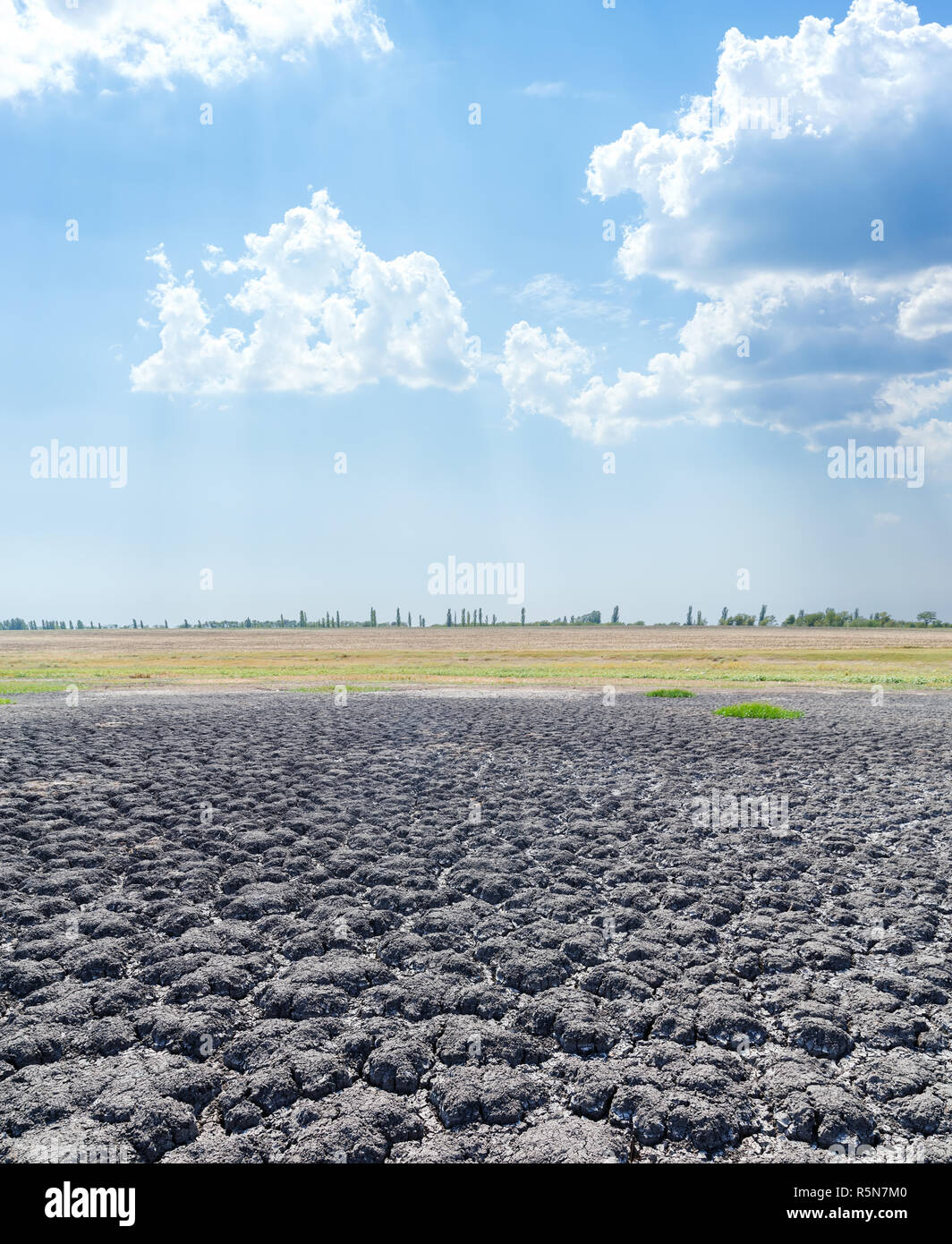 Under hot sun hi-res stock photography and images - Alamy