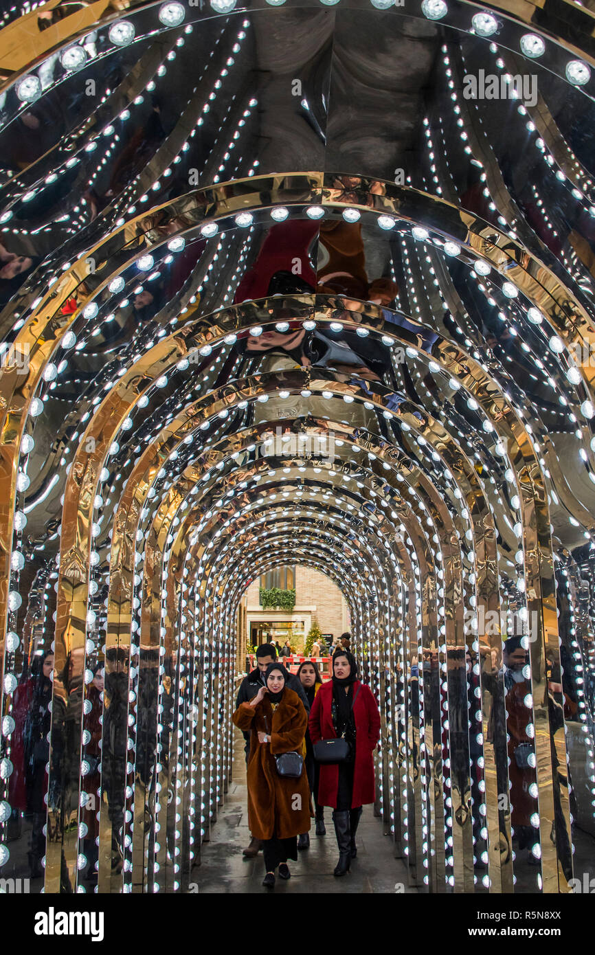 The new ‘infinity chamber’ light installation in Conduit Court, off ...