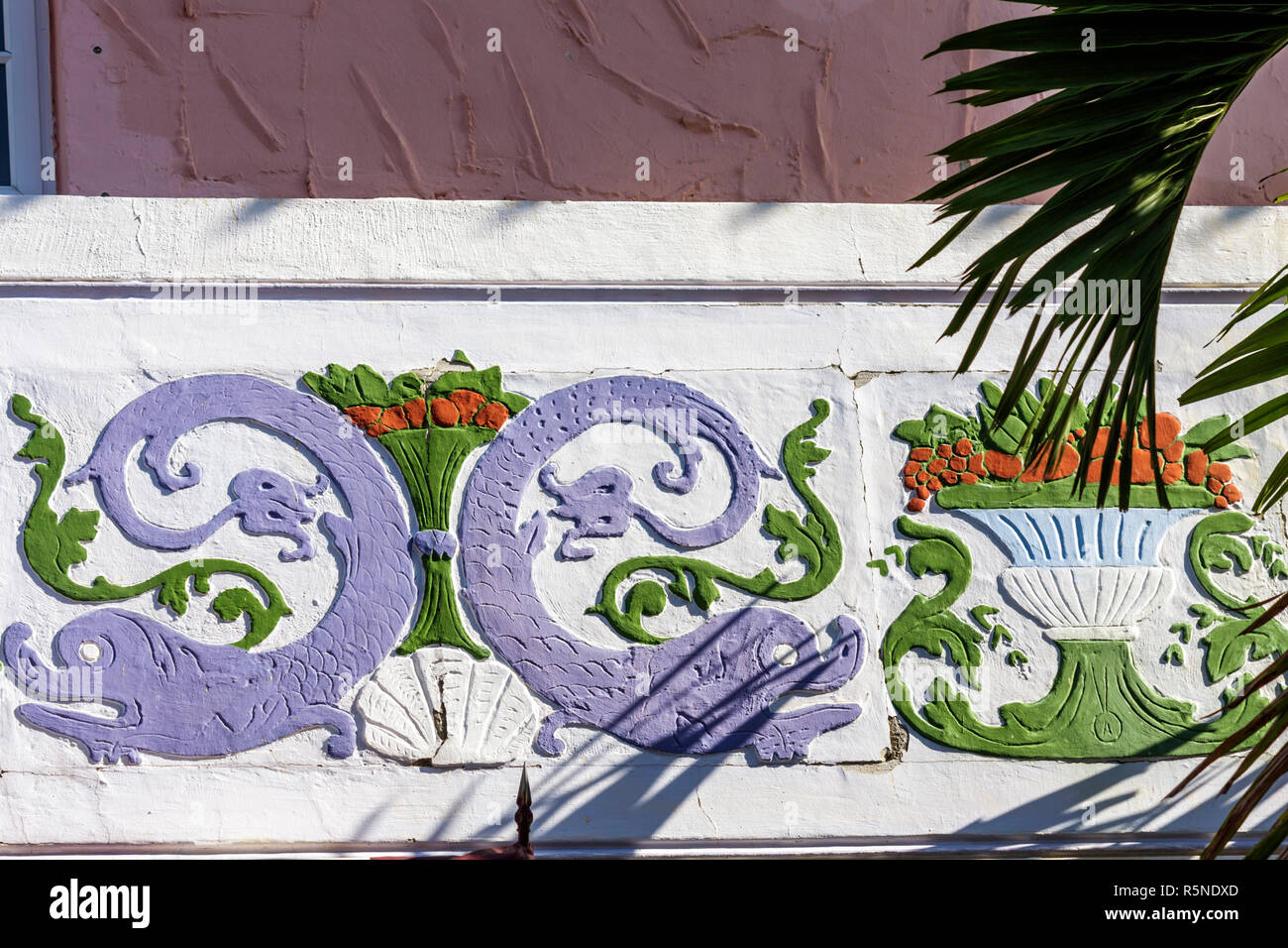 Frieze detail hi-res stock photography and images - Alamy