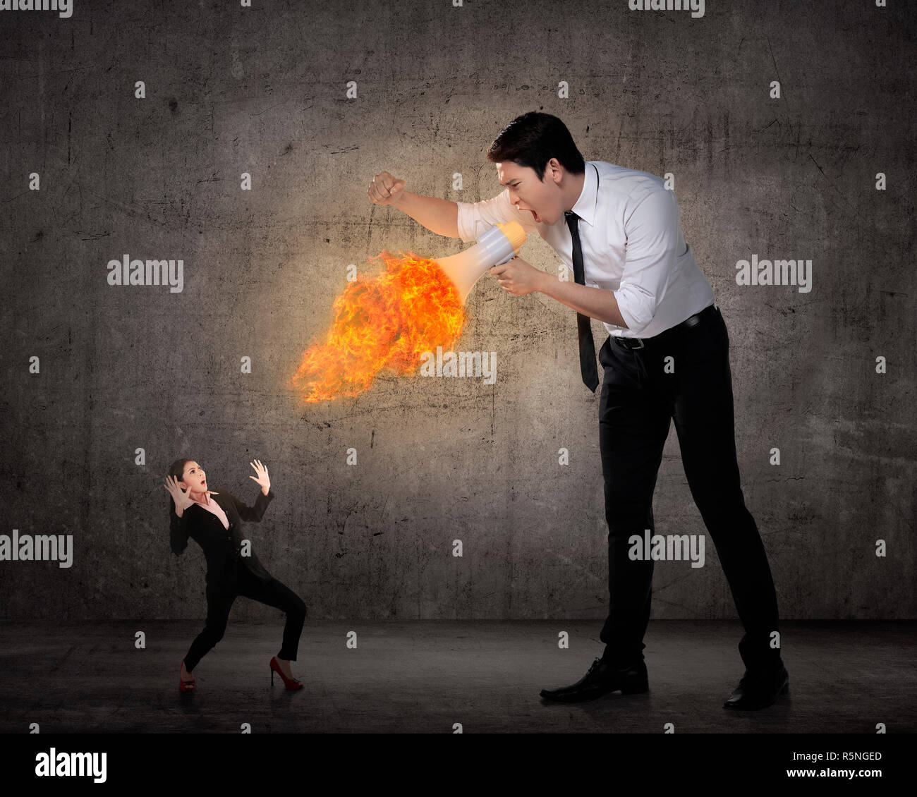 Furious boss yelling employee hi-res stock photography and images - Alamy