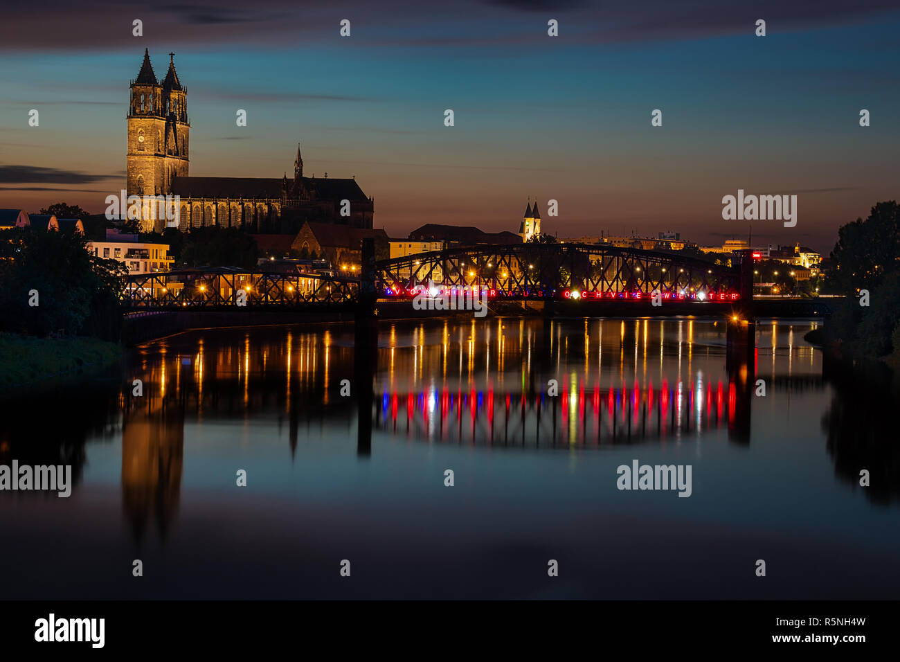 Magdeburger bridge hi-res stock photography and images - Alamy