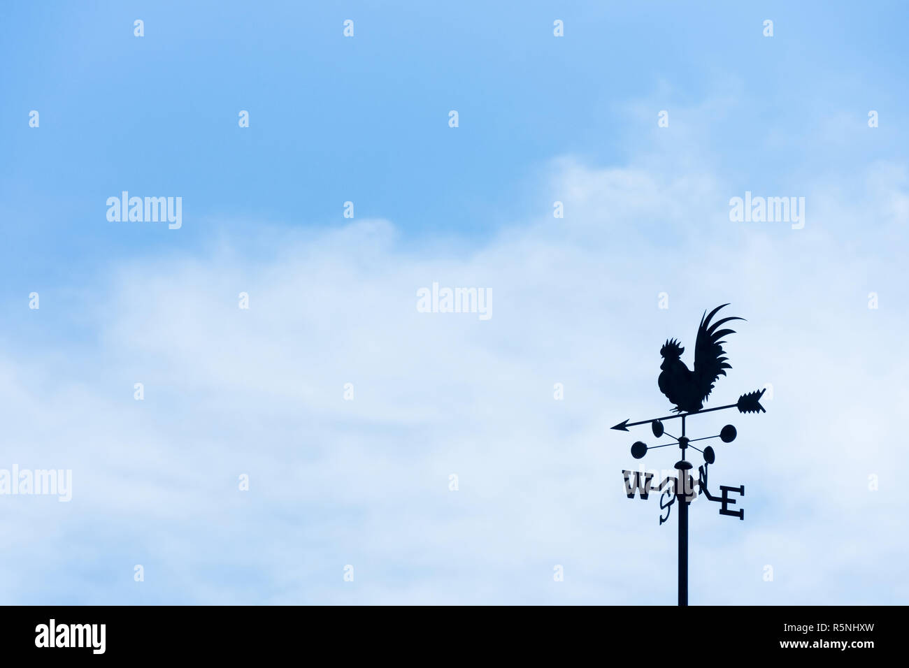 Wind vane rooster hi-res stock photography and images - Alamy