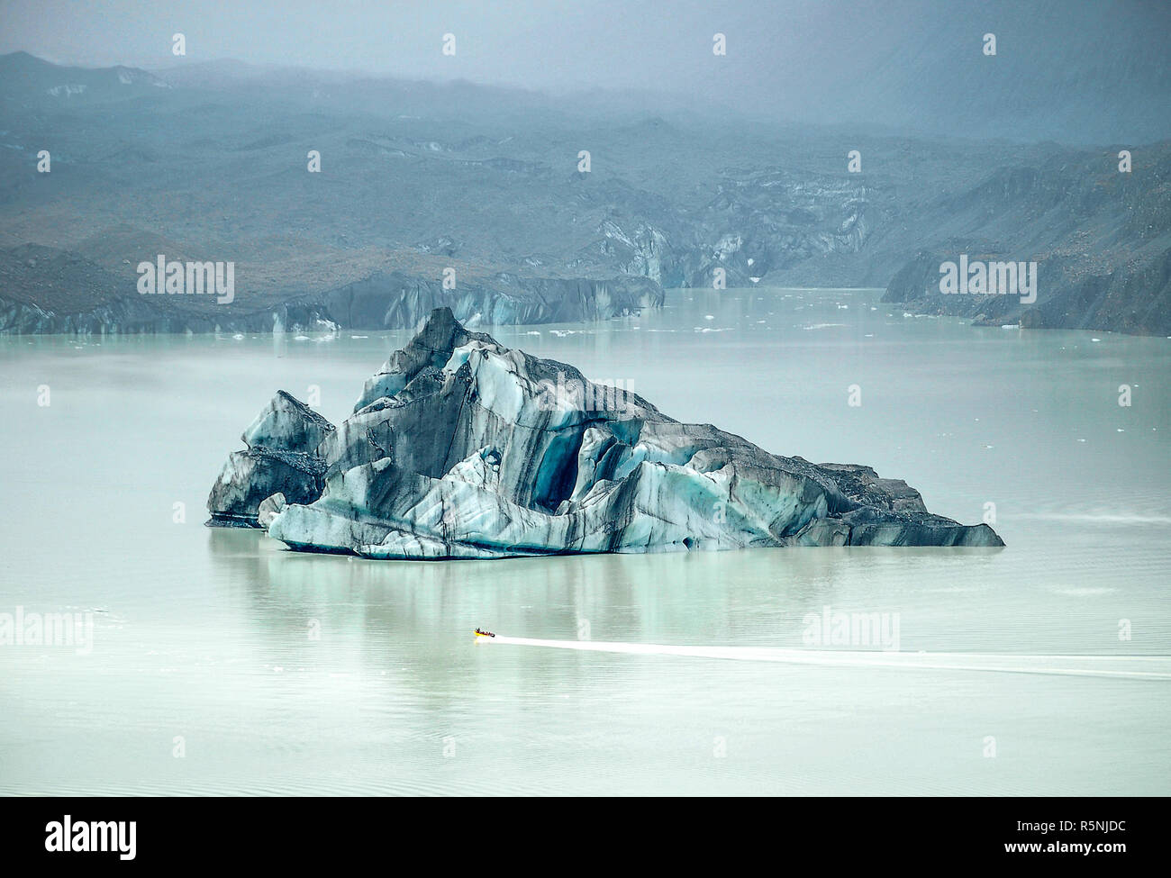 Mount cook boat new zealand hi-res stock photography and images - Alamy