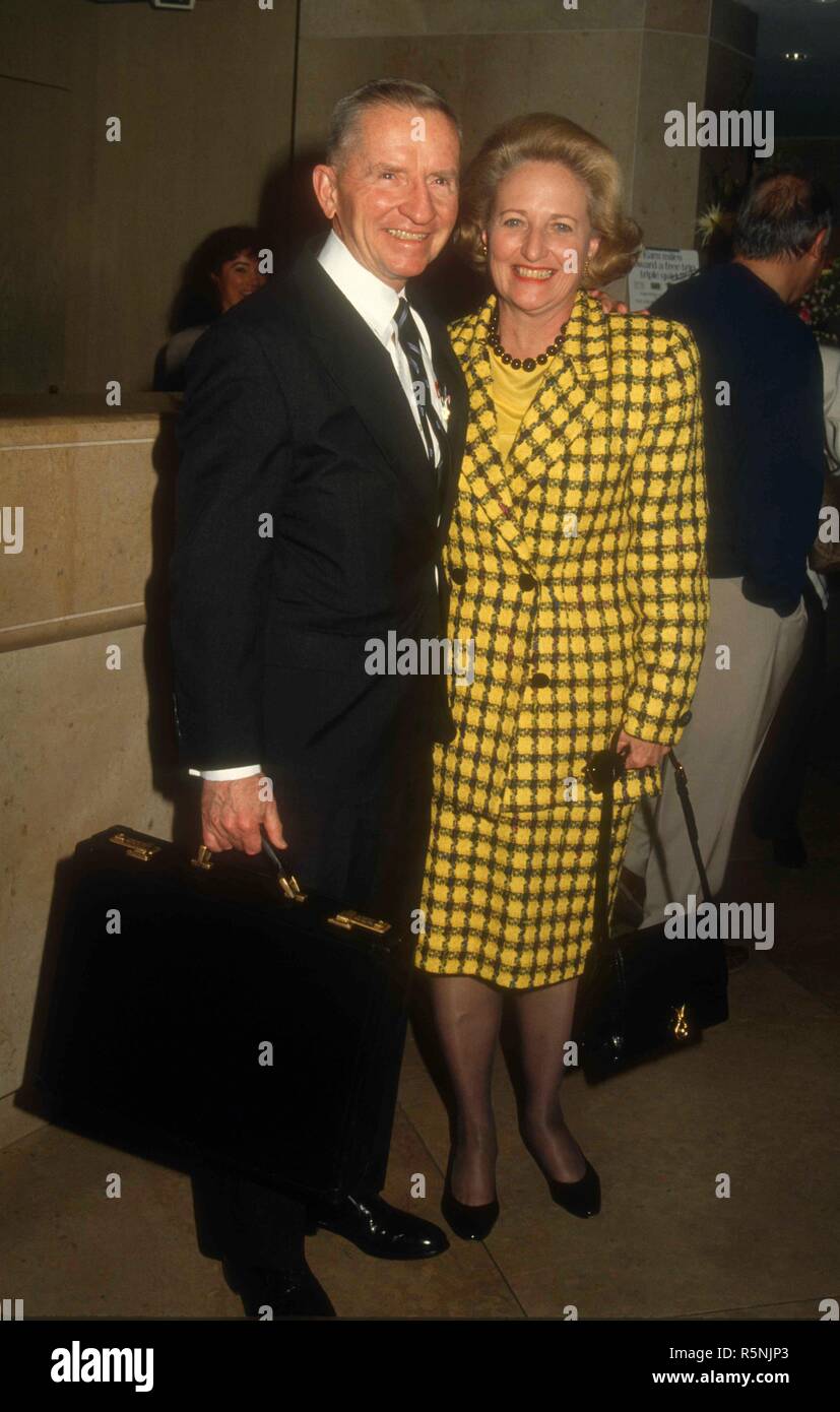 BEVERLY HILLS, CA - MARCH 11: Politician Ross Perot and wife Margot ...