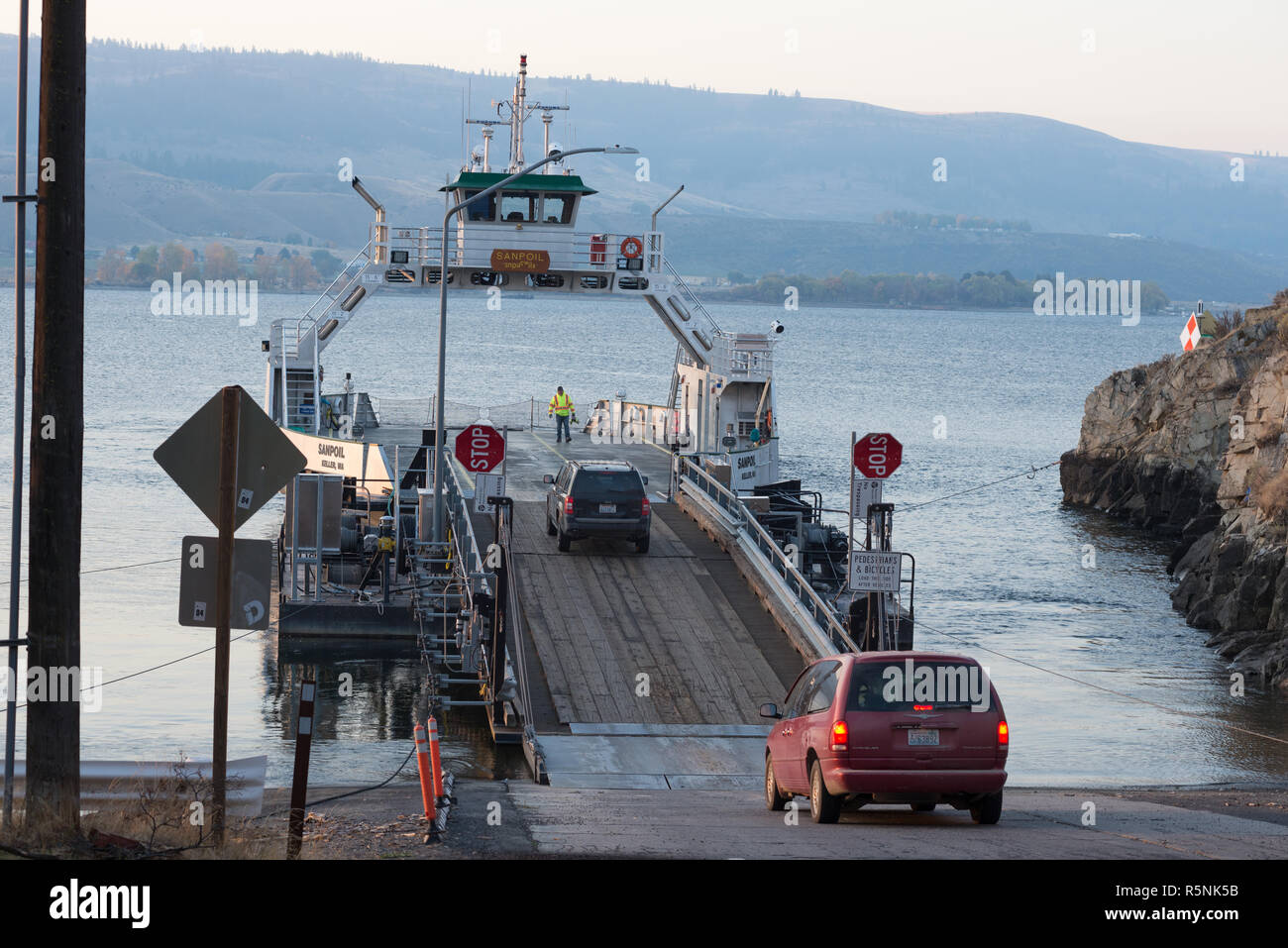 Cars boarding the Keller Ferry, Franklin Roosevelt Lake, Washington ...