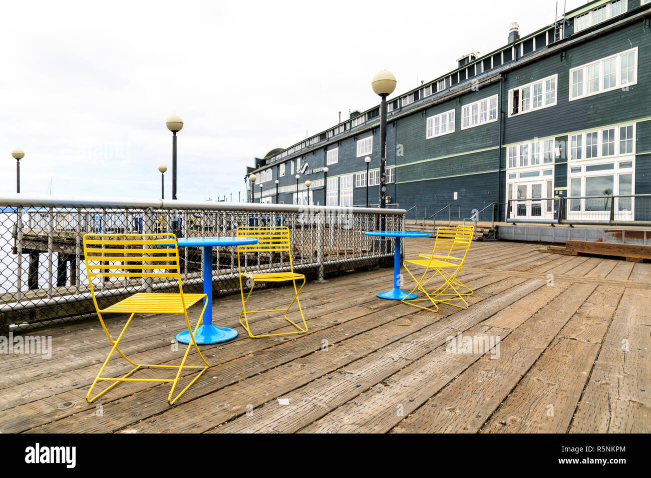 Waterfront pier, Seattle Stock Photo - Alamy