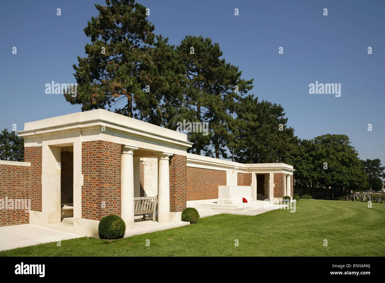 The allied St Sever Cemetery Extension, Rouen, France Stock Photo - Alamy