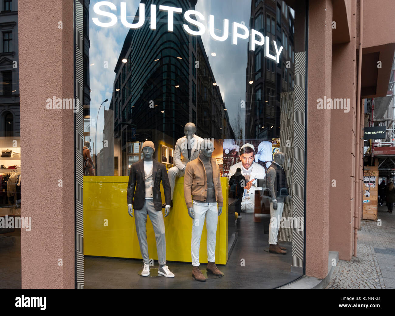 Suitsupply berlin hi-res stock photography and images - Alamy