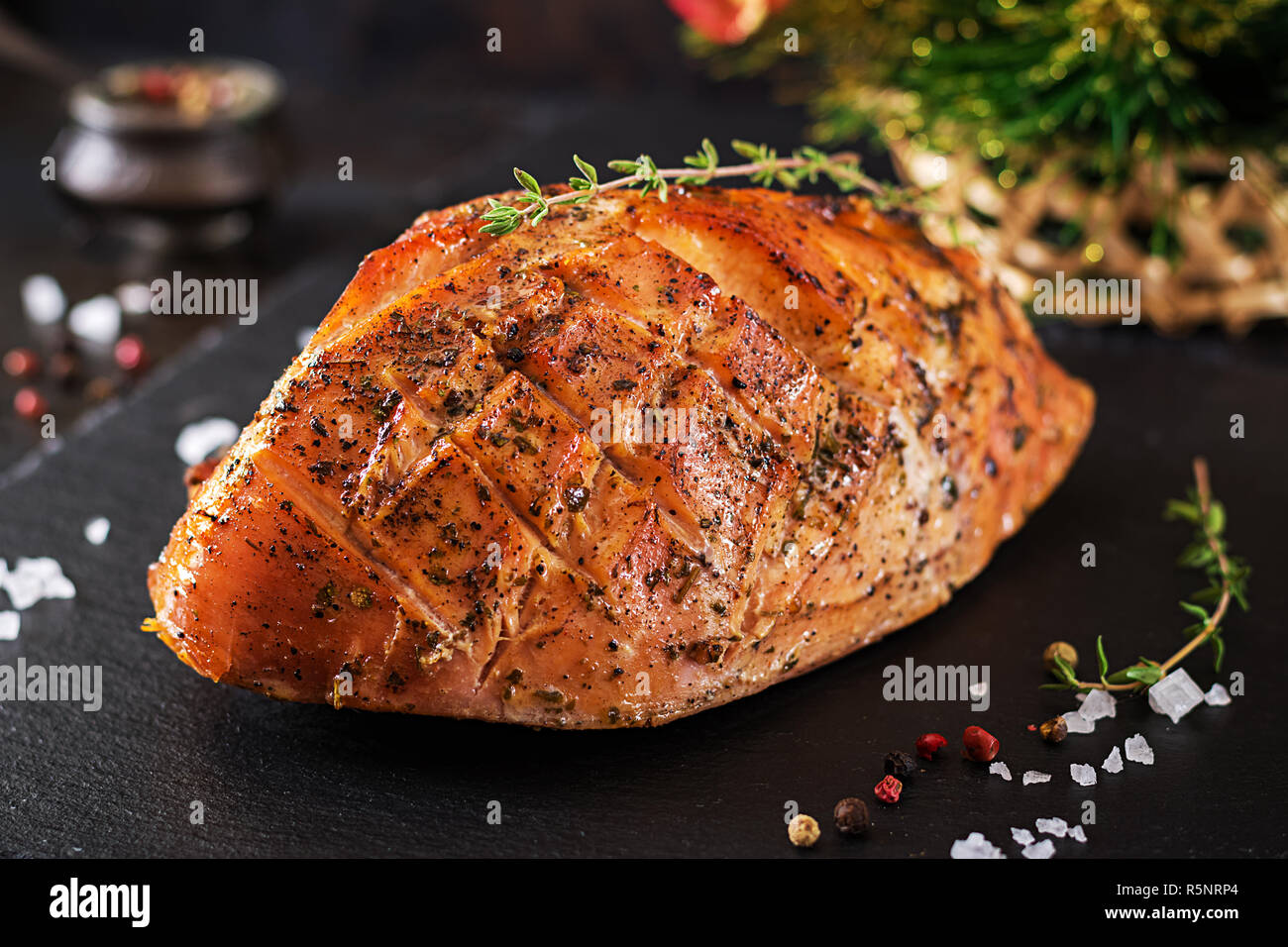 Traditional christmas dinner turkey ham hi-res stock photography and ...