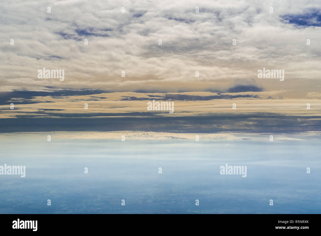 Layers of white hi-res stock photography and images - Alamy