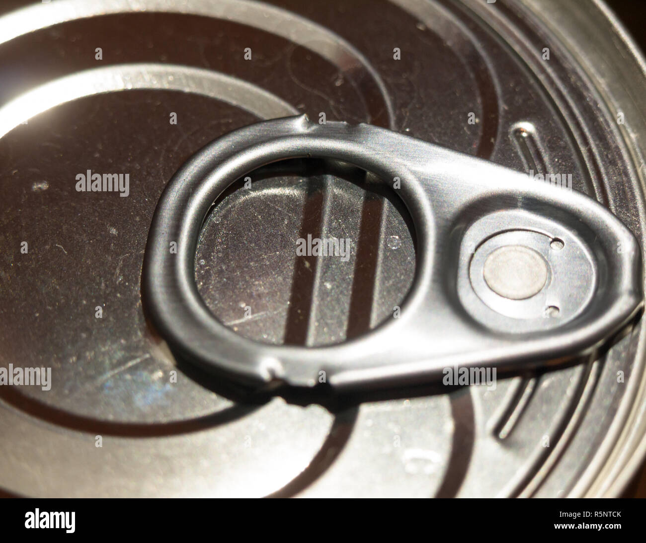 Electric can opener hi-res stock photography and images - Alamy