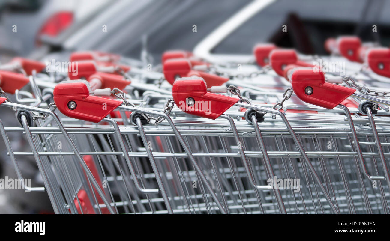 Basket goods hi-res stock photography and images - Alamy