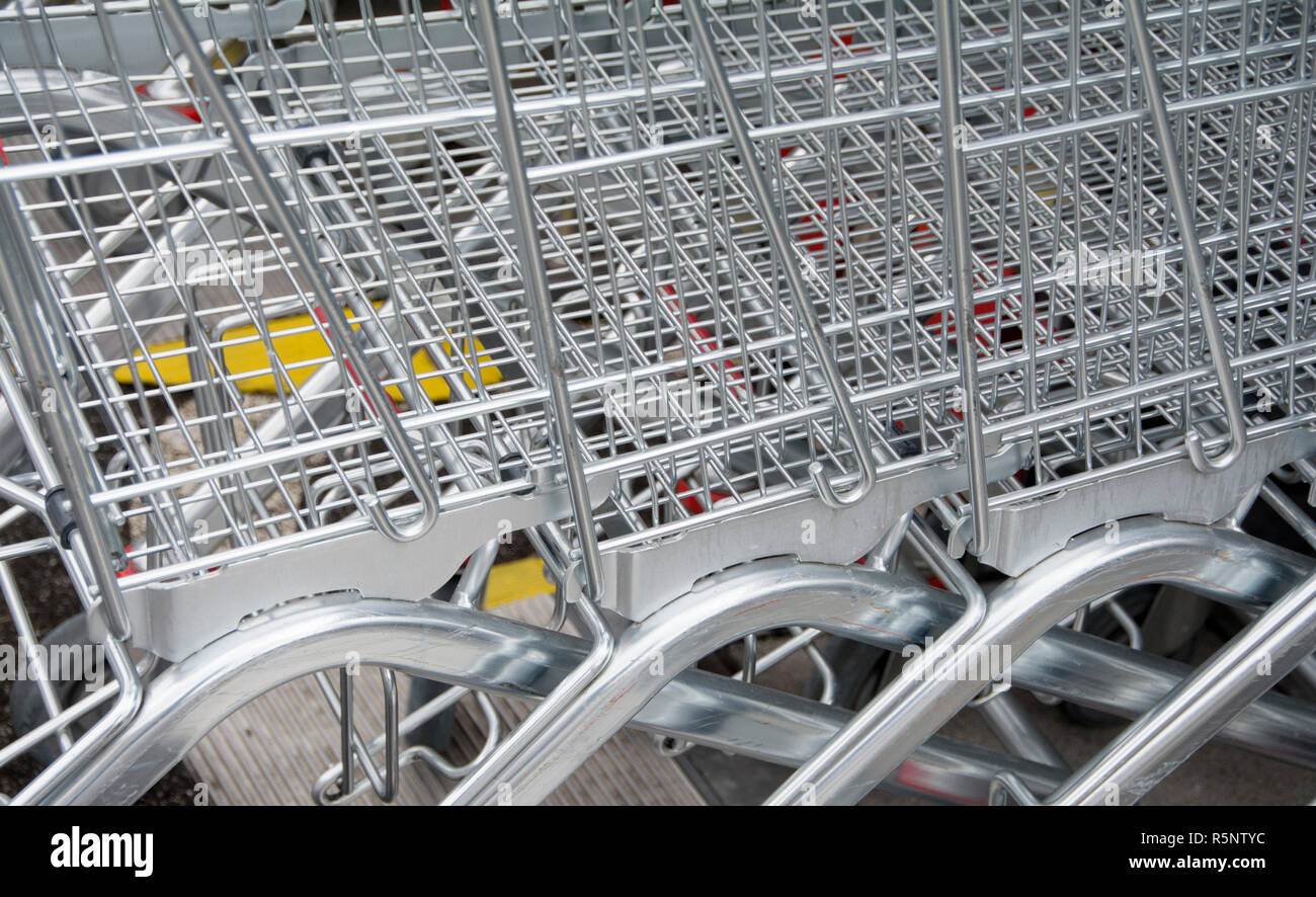 Basket goods hi-res stock photography and images - Alamy