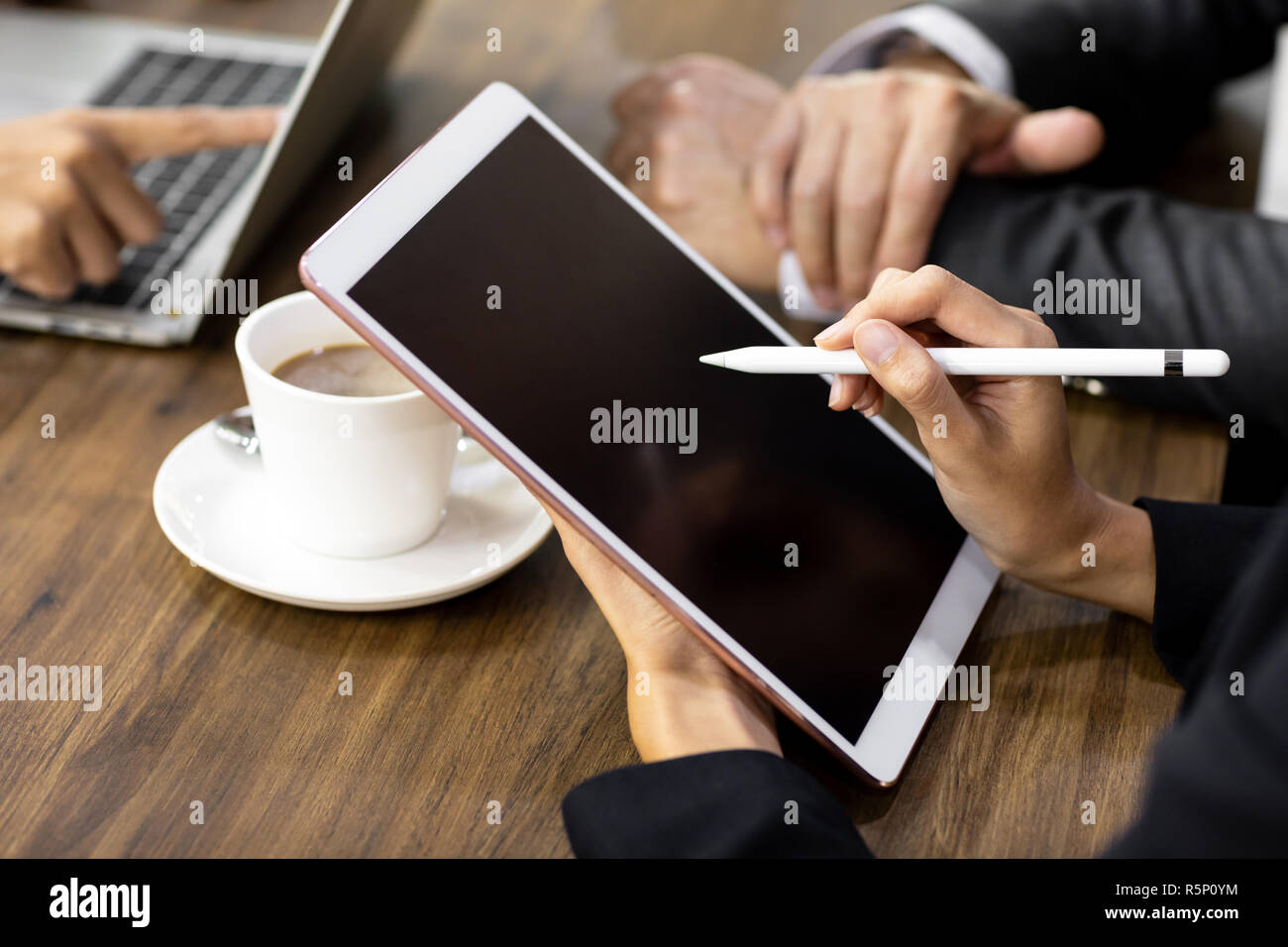Business workplace tablet device hi-res stock photography and images ...