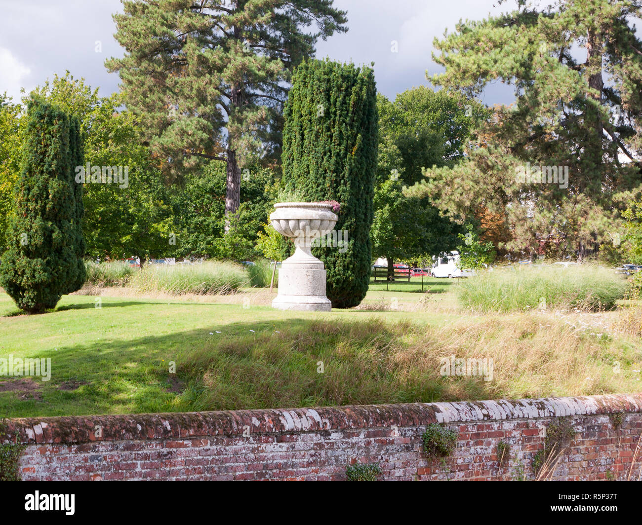 Manor park cemetery hi-res stock photography and images - Alamy