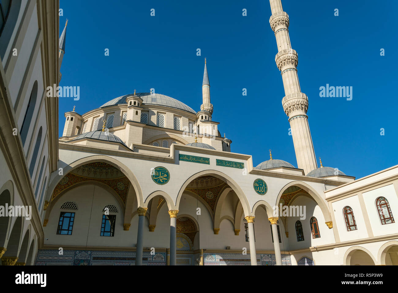 Nizamiye Masjid, also called Nizamiye Mosque, a Turkish mosque in ...