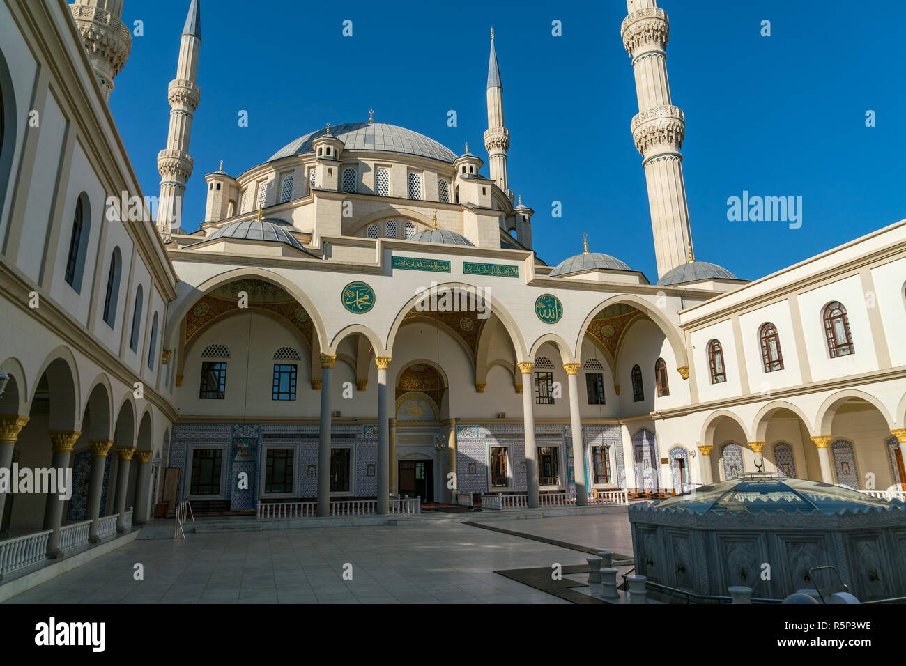 Nizamiye Masjid, also called Nizamiye Mosque, a Turkish mosque in ...