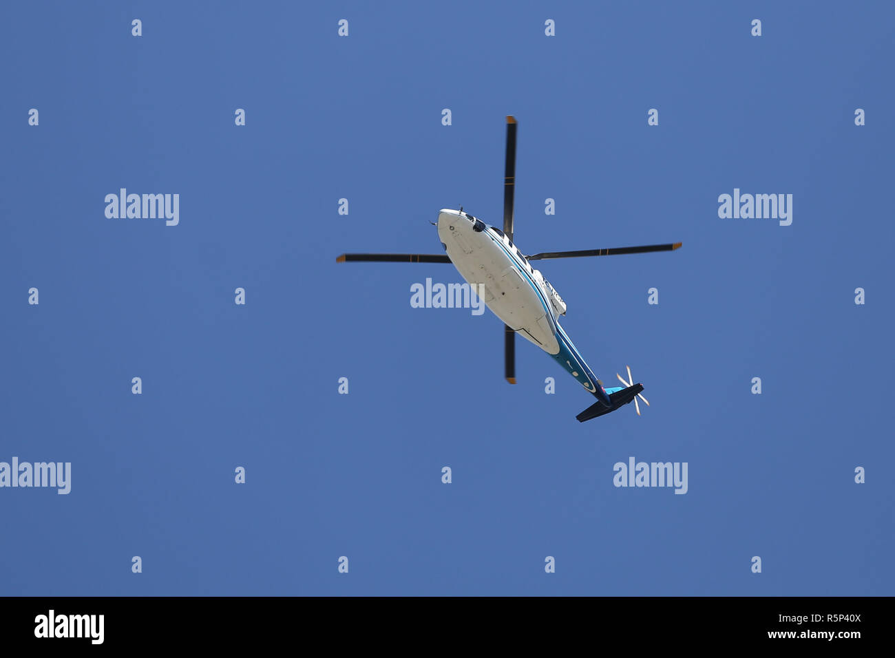 Sikorsky s 76b helicopter hi-res stock photography and images - Alamy