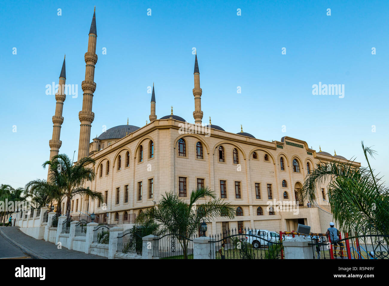 Nizamiye Masjid, also called Nizamiye Mosque, a Turkish mosque in ...