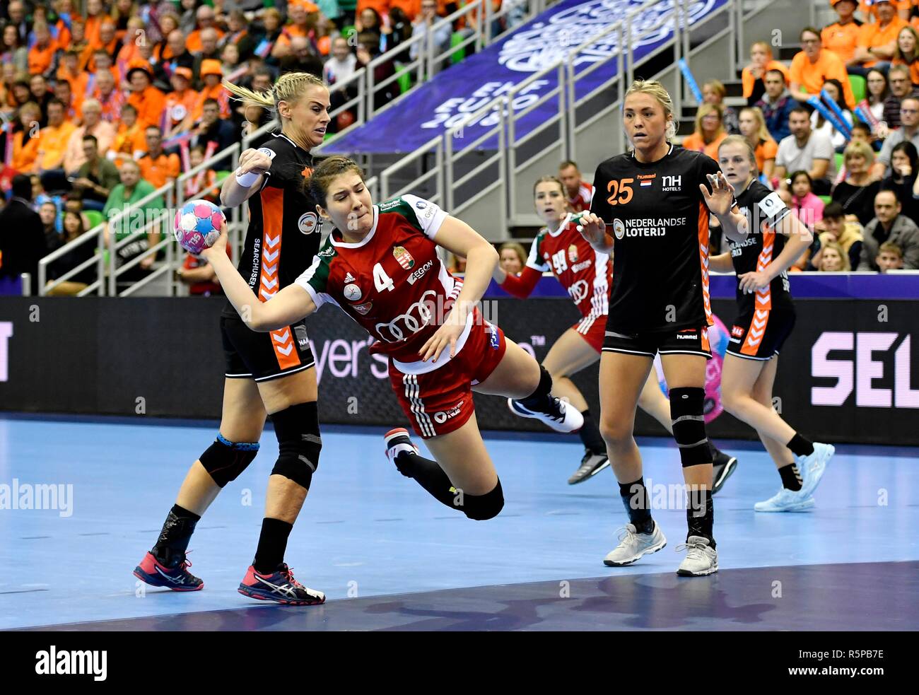European handball hi-res stock photography and images - Alamy