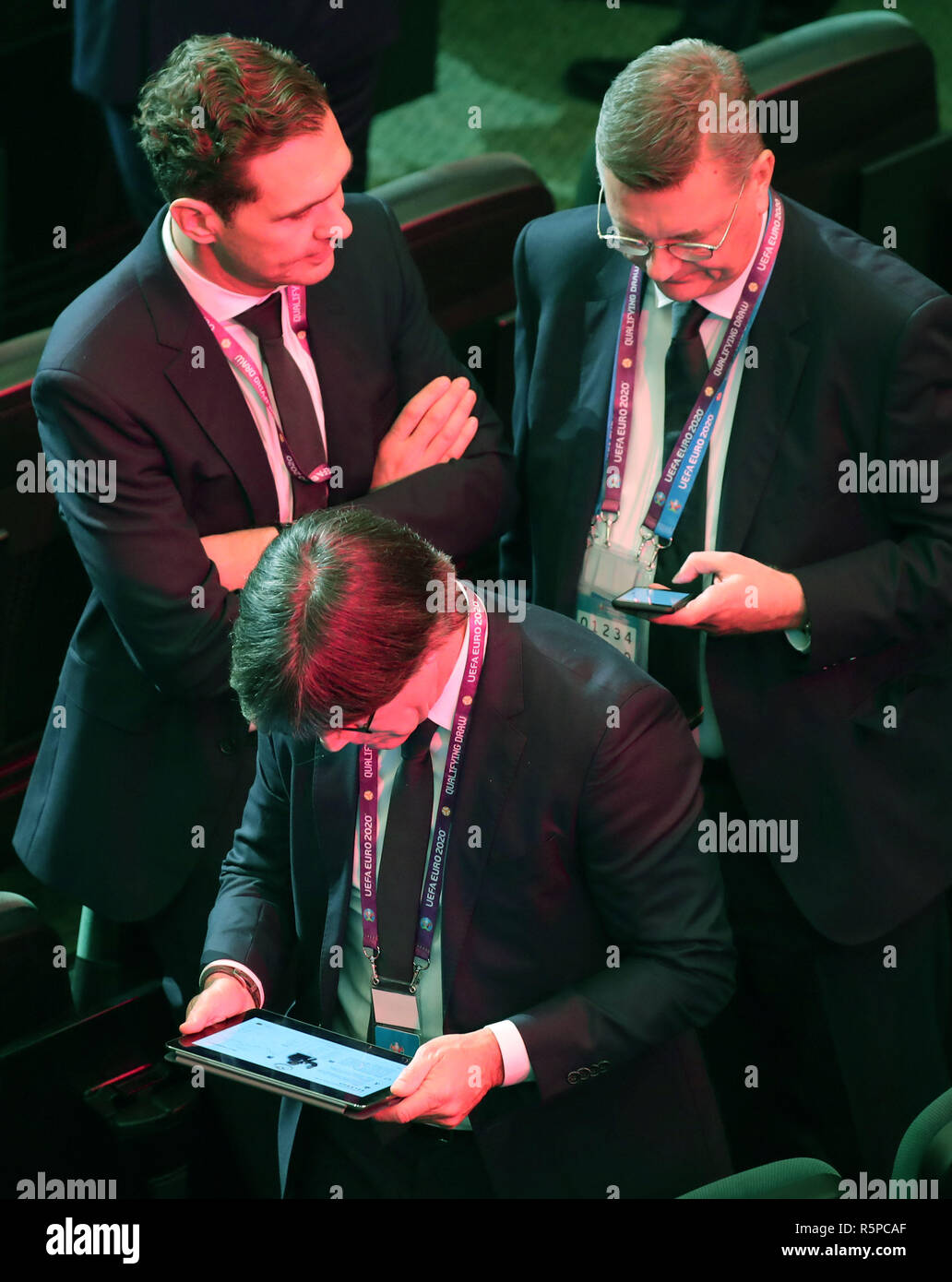 Dfb president reinhard grindel hi-res stock photography and images - Alamy