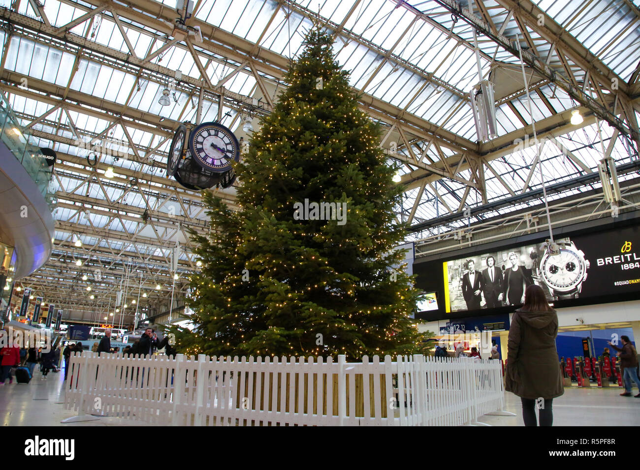 Waterloo Rail Station. London, UK. 2 Dec 2018 - A giant Christmas tree ...