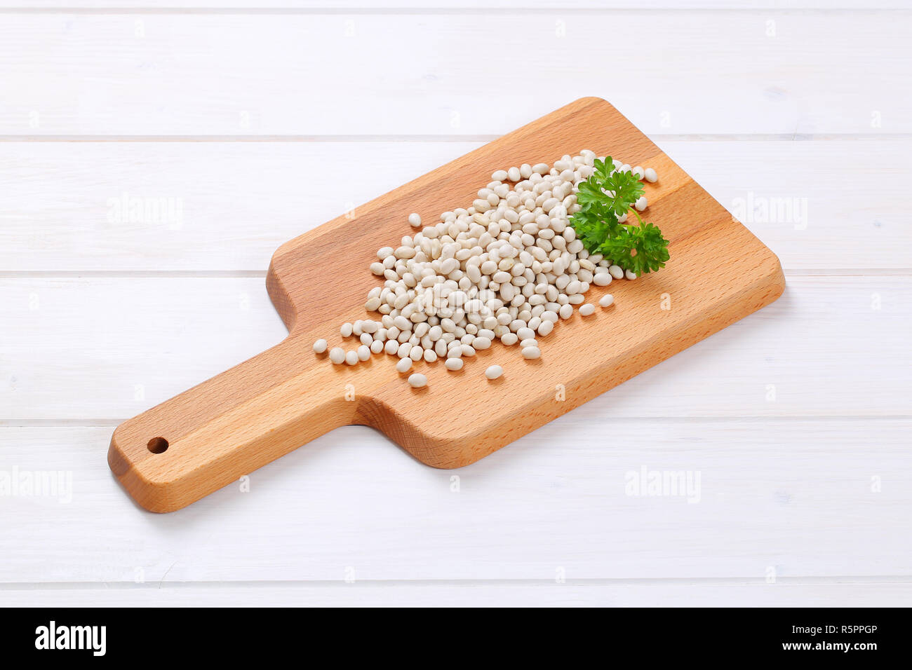 Small white beans Stock Photo - Alamy