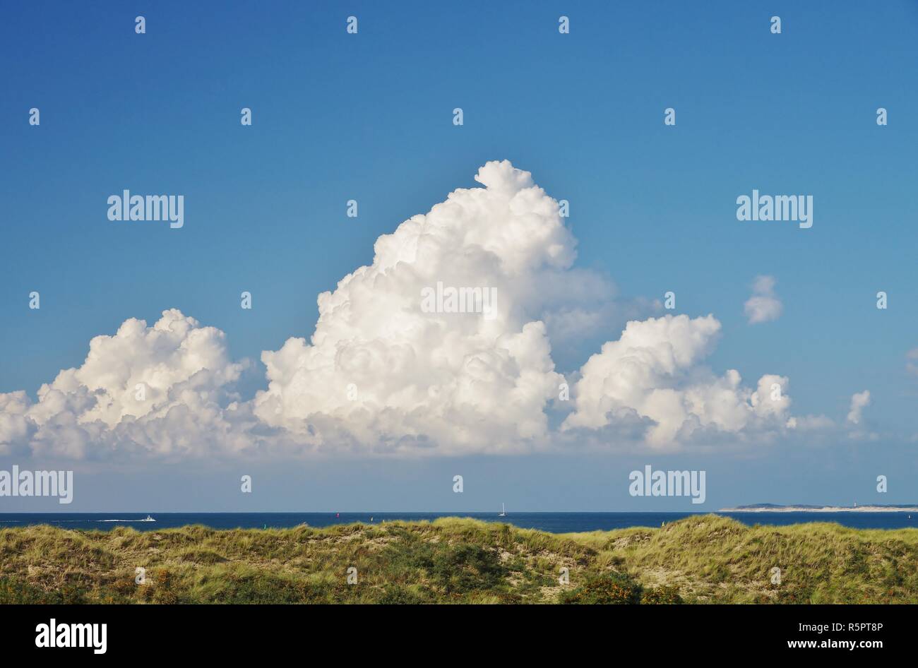 Noord beveland beach hi-res stock photography and images - Alamy