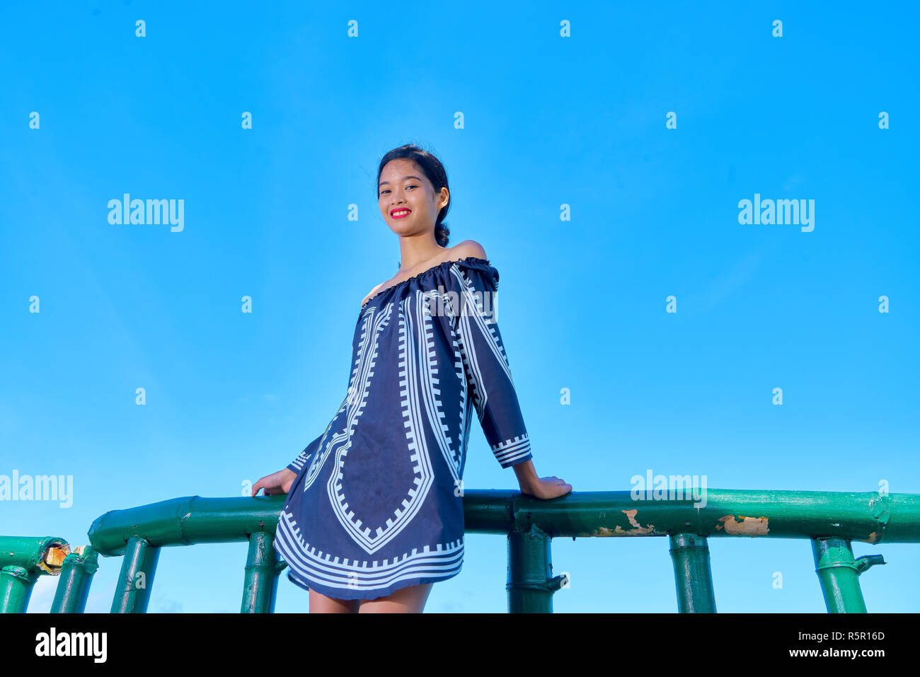 Beautiful woman posing - smiling face Stock Photo - Alamy