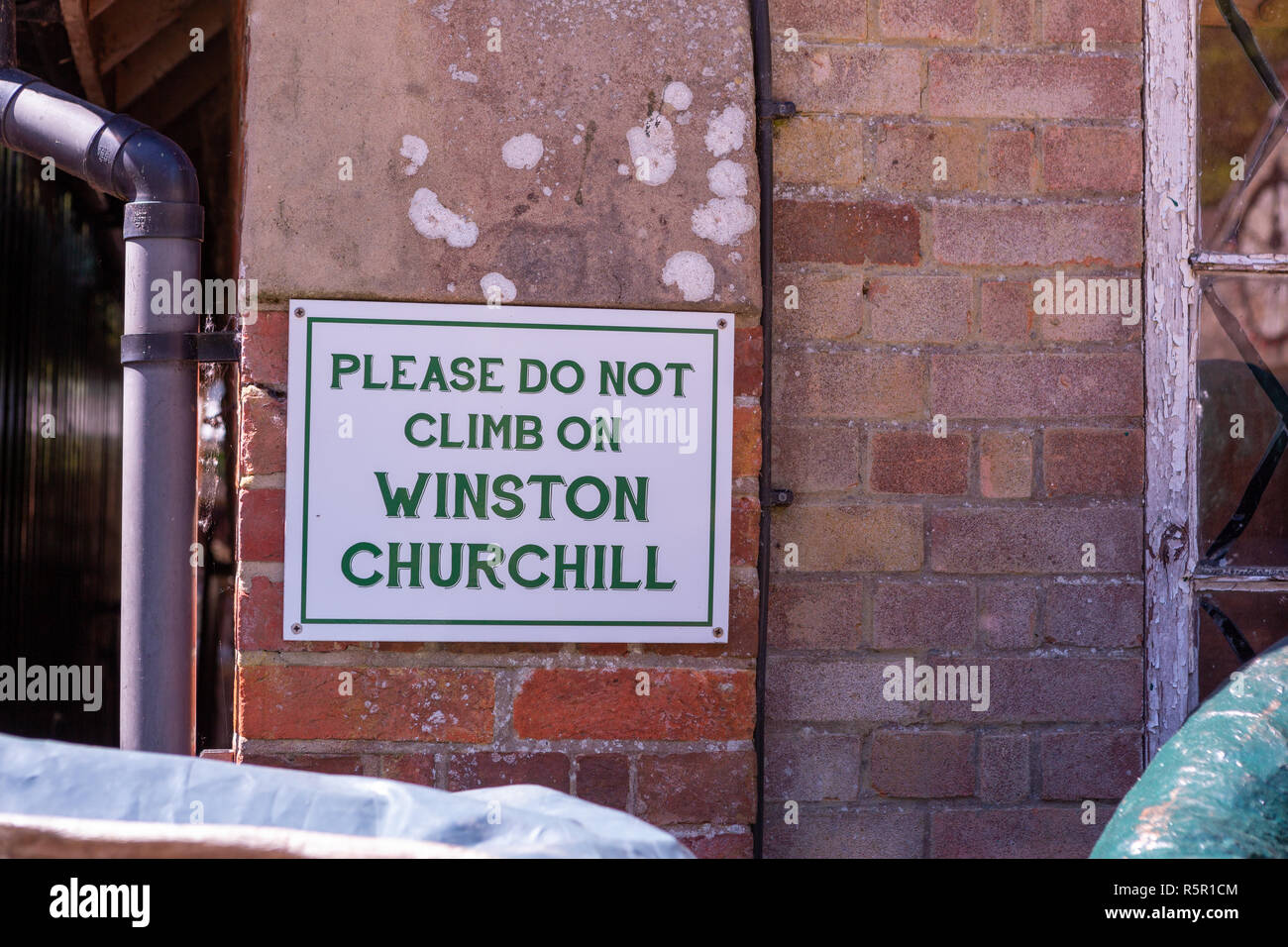 World war 2 sign warning hi-res stock photography and images - Alamy