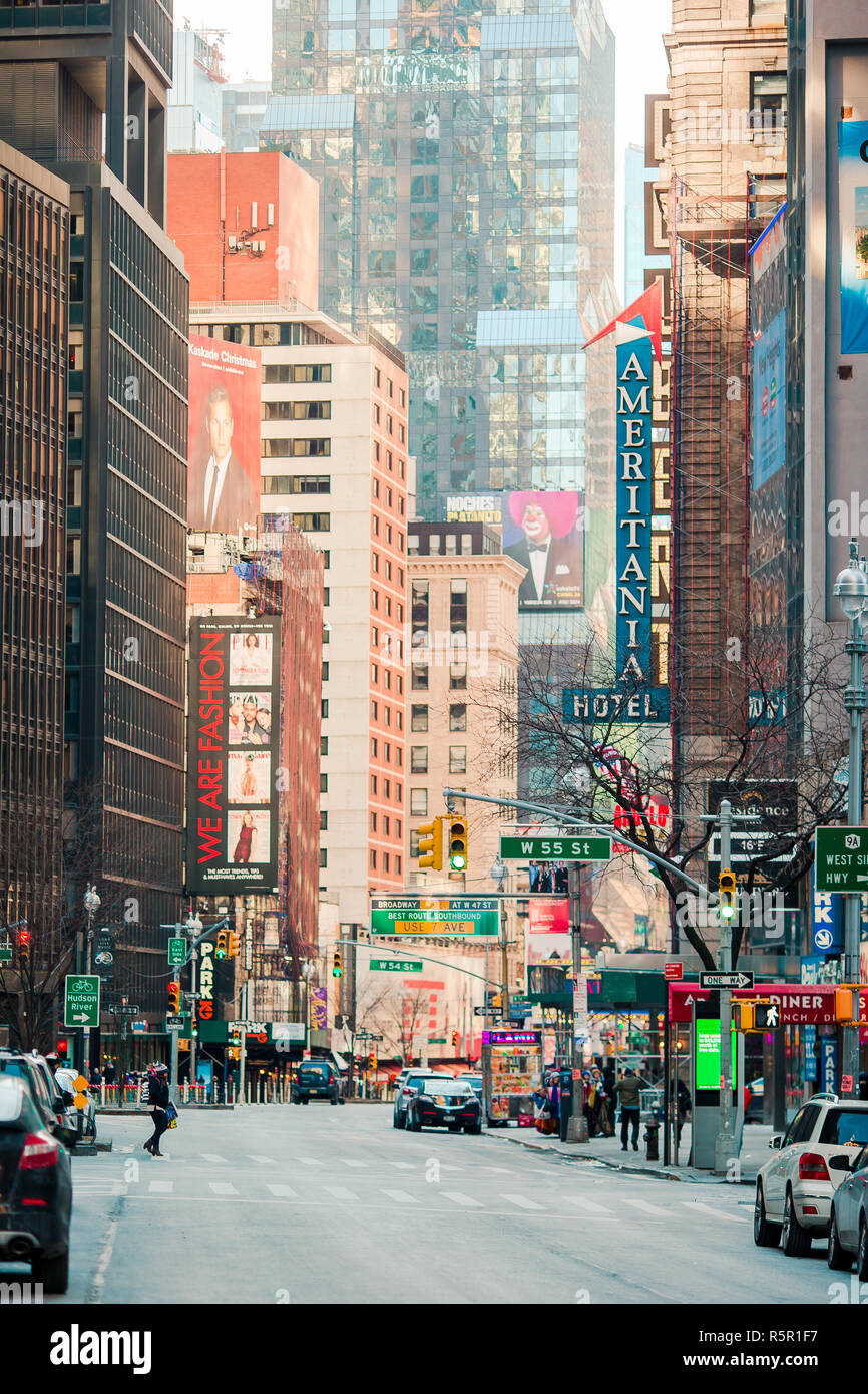 Beautiful City Street Wallpaper 400,000+ Best Street Photos · 100%