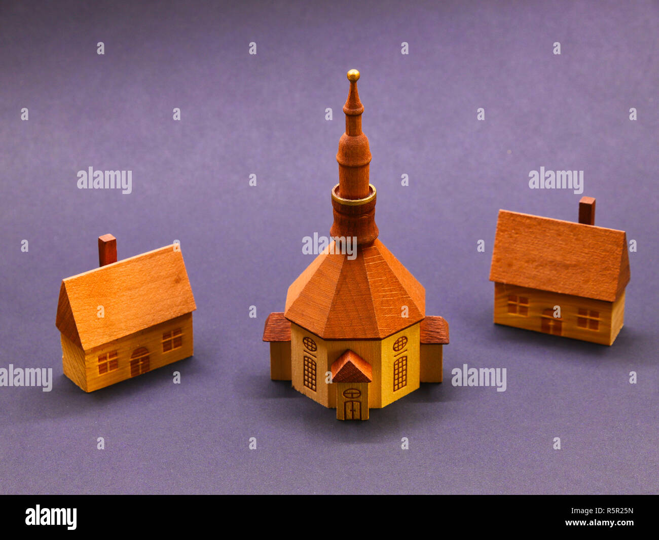 Seiffen toy hi-res stock photography and images - Alamy