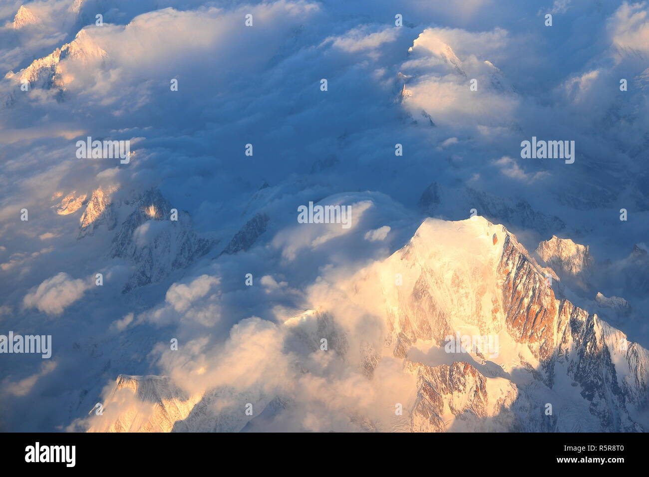 Aerial view of the mont blanc hi-res stock photography and images - Alamy