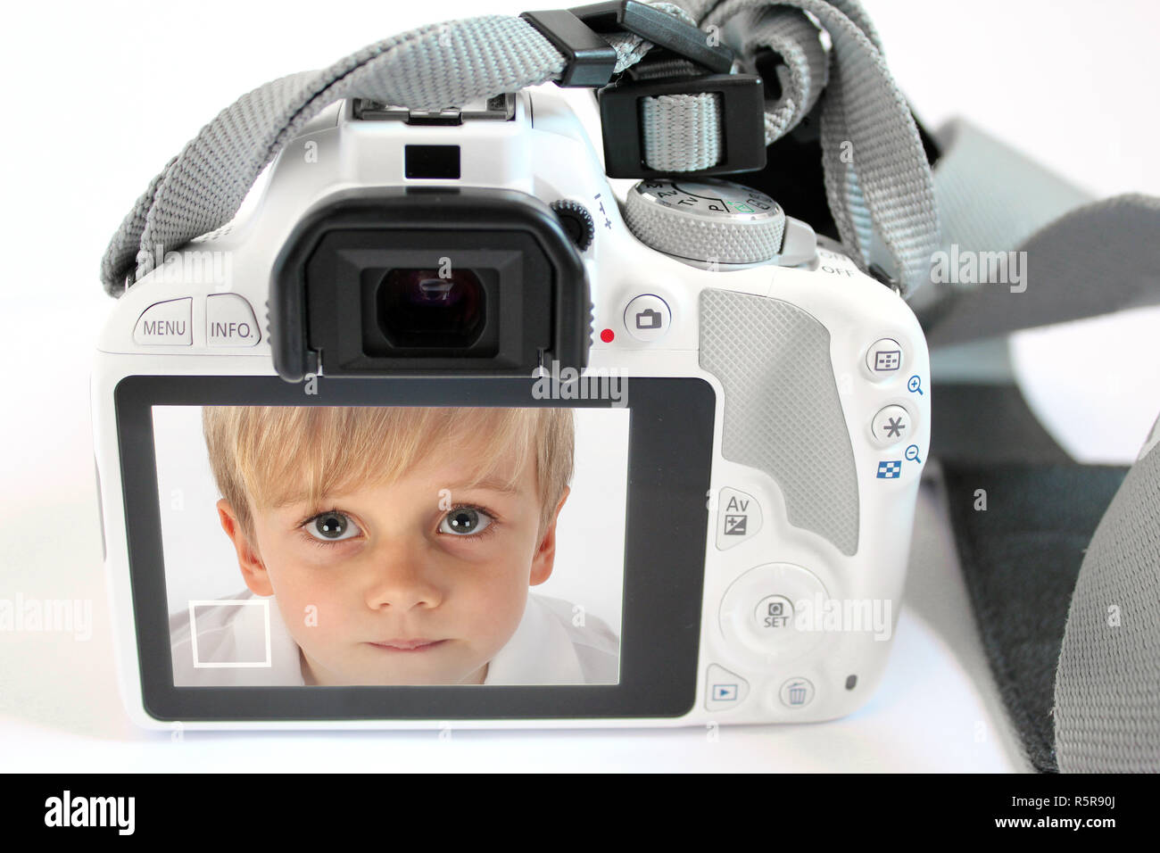 Camera digital slr single lens reflex white Stock Photo - Alamy