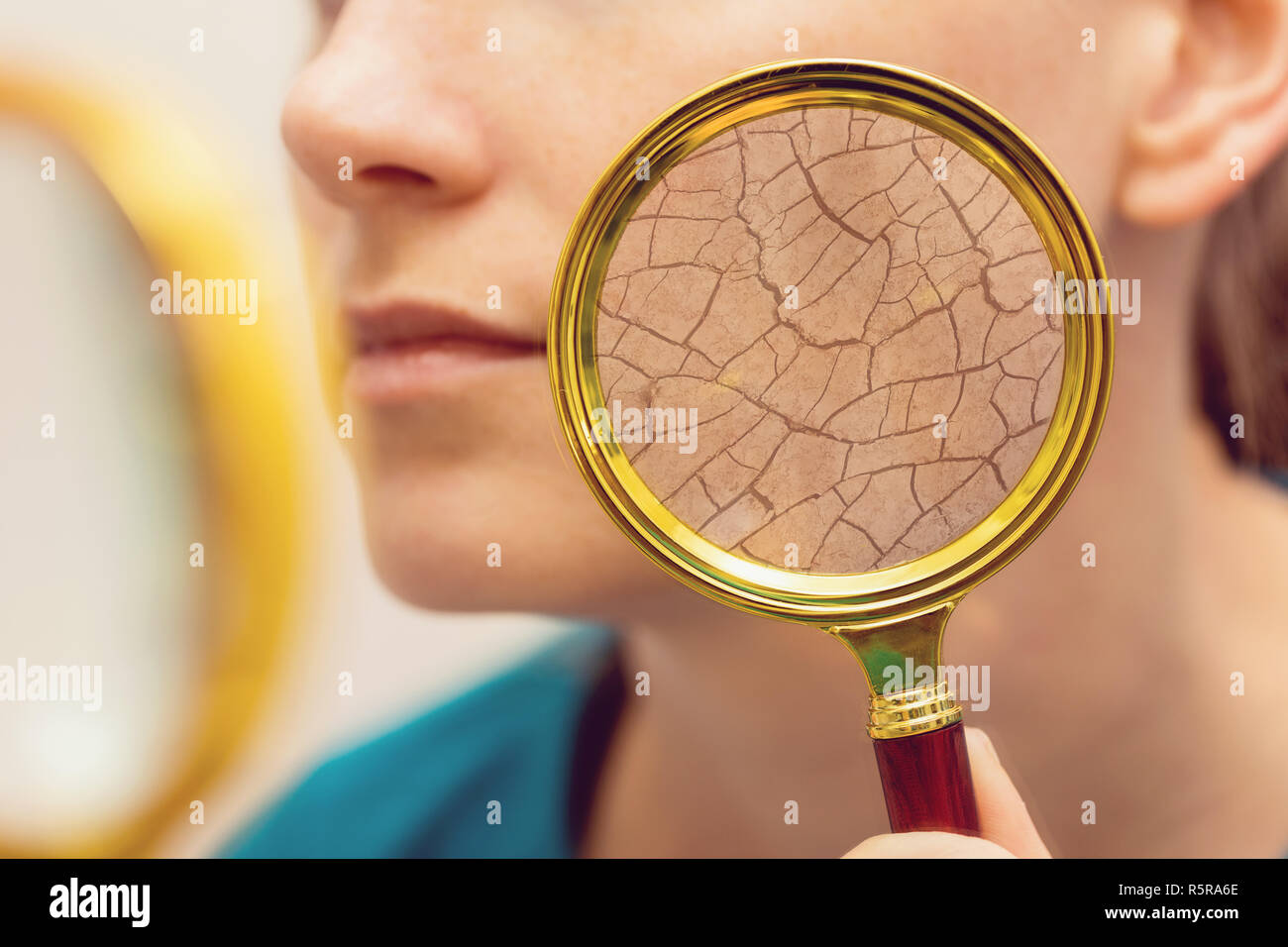 Tumbler skin hi-res stock photography and images - Alamy