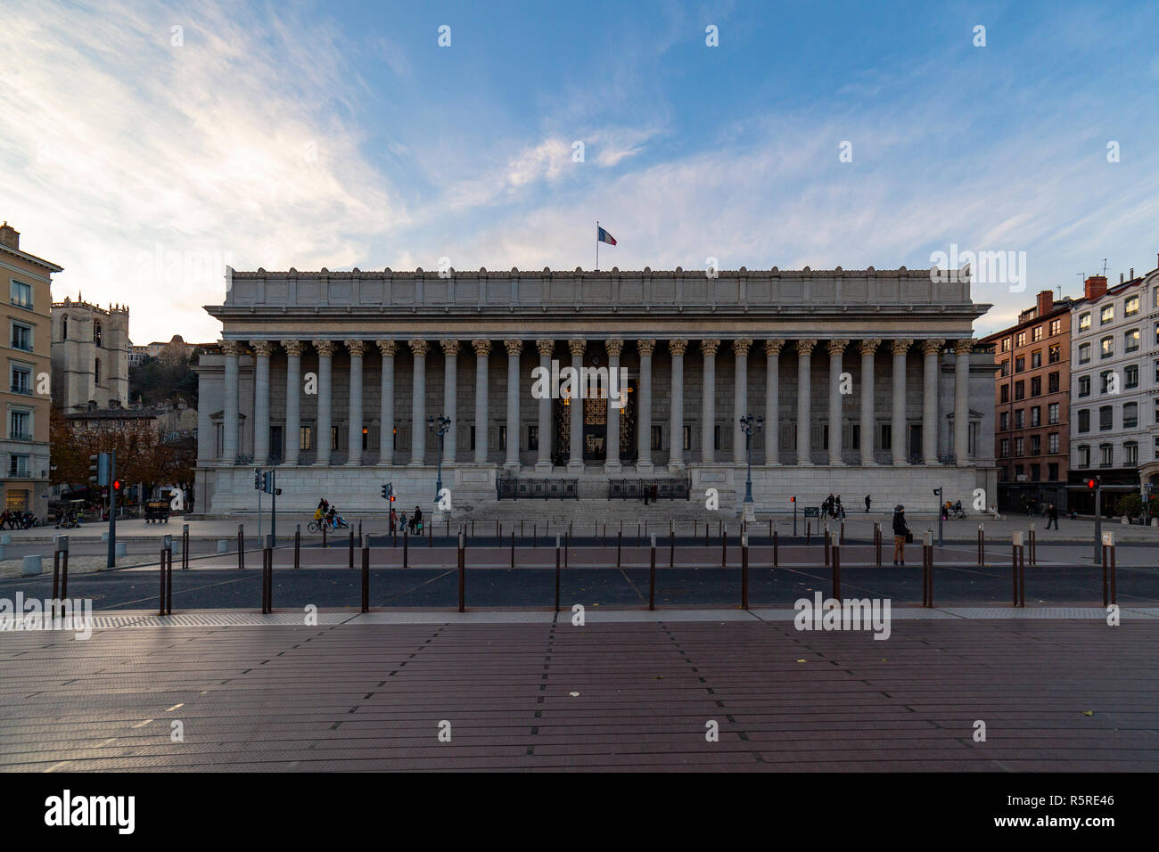 White Lyon Court High Resolution Stock Photography and Images - Alamy