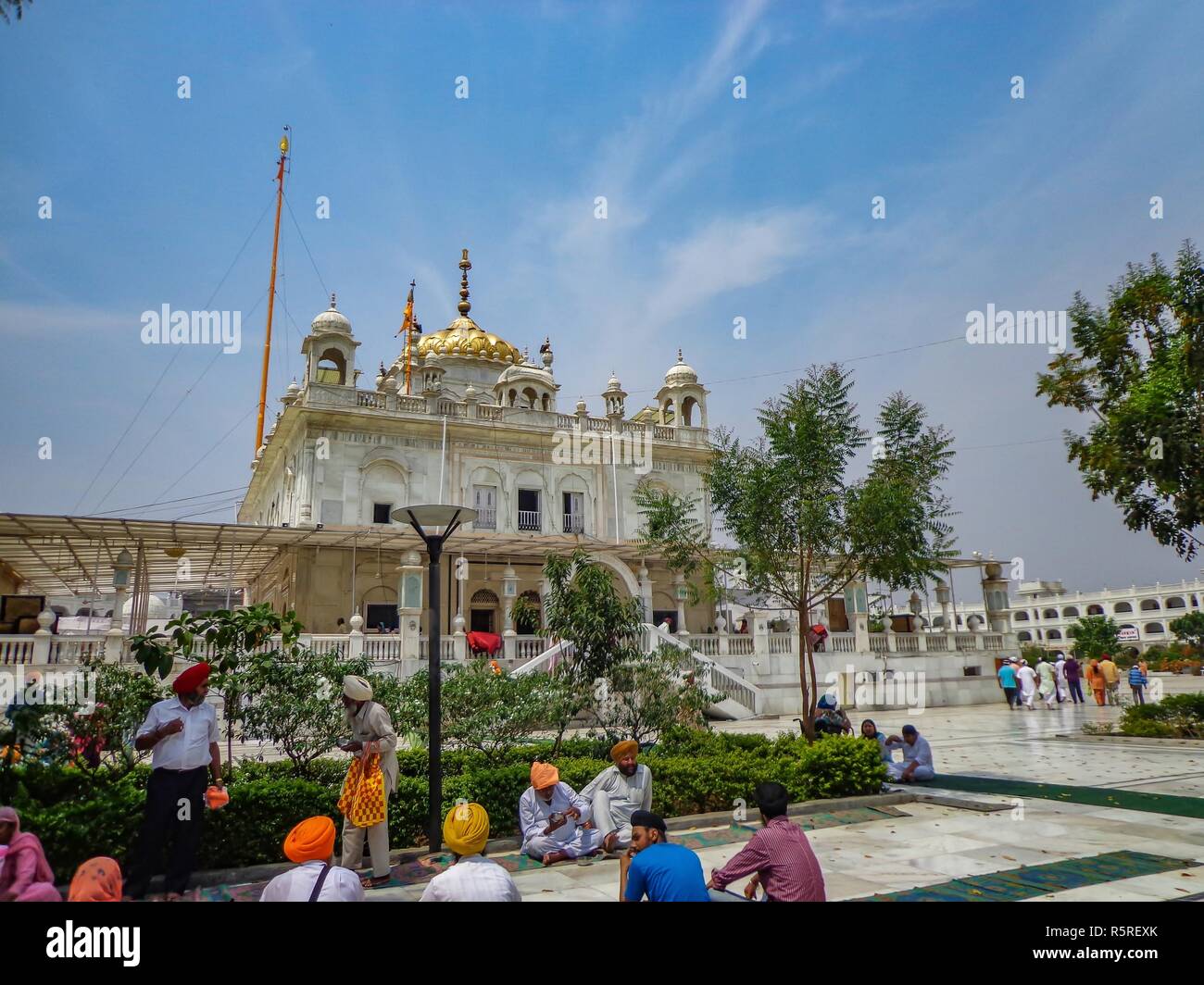 Sikh gurudwara nanded india hi-res stock photography and images - Alamy