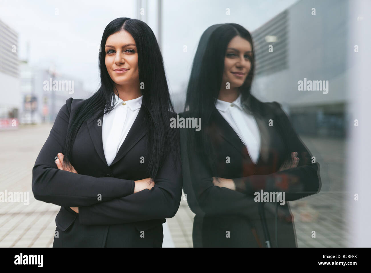 Beautiful young banker chief businesswoman hi-res stock photography and ...