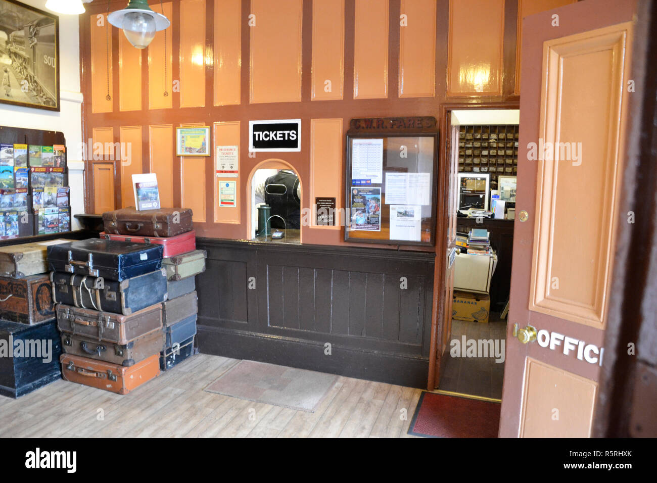 Old station ticket office hi-res stock photography and images - Alamy