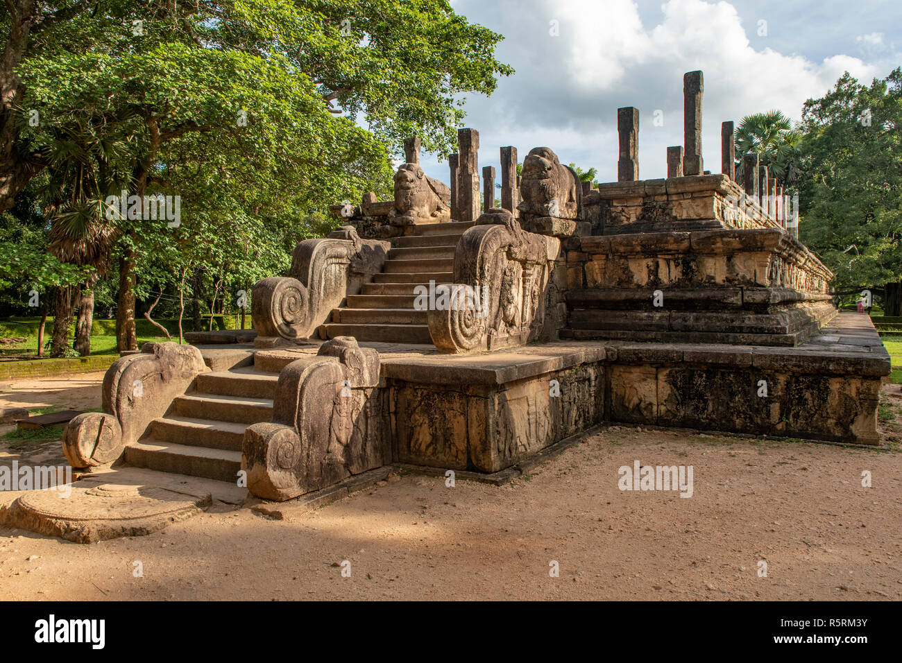 Royal council chamber hi-res stock photography and images - Alamy