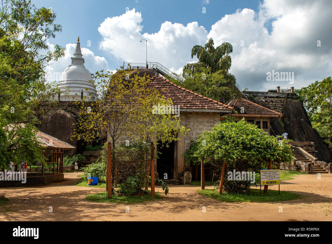 Isurumuniya Vihara Cave Temple, Sacred City of Anuradhapura, Sri Lanka Stock Photo - Alamy